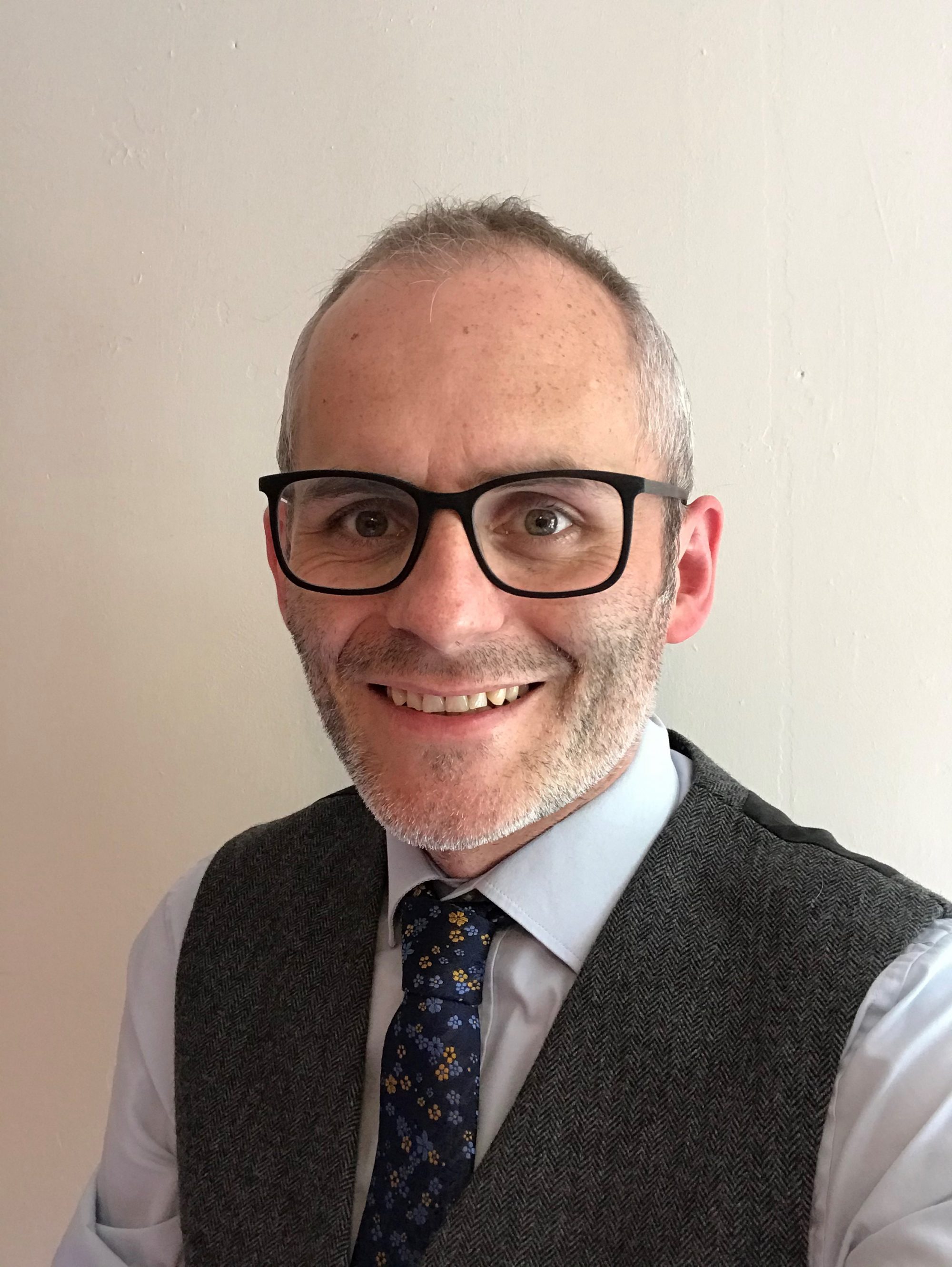 Let Teachers SHINE winner 2023: Sean Harris - Crafting a Curriculum ...